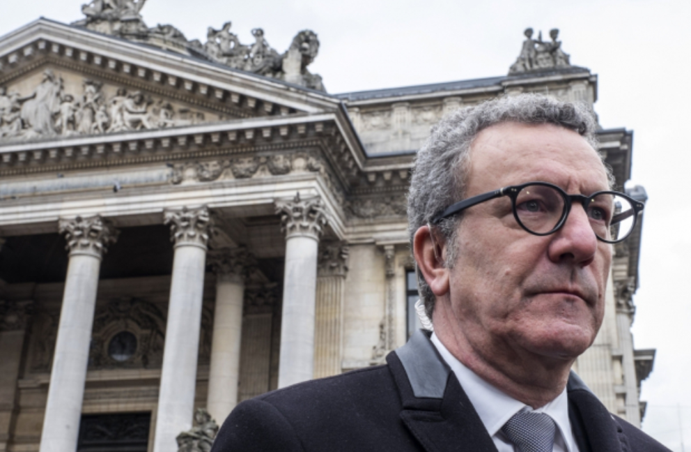 Belgian Politics: an unbalanced house of cards? - Brussels Express